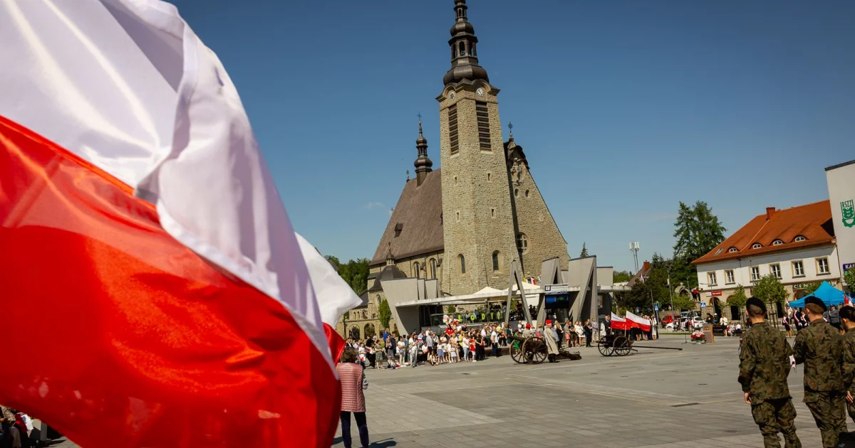 Obchody 3 Maja w Limanowej. Uroczystości na rynku i w bazylice ...
